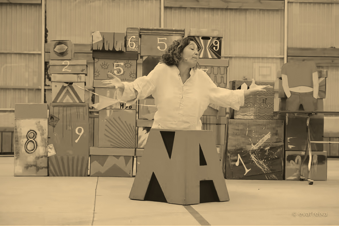 SOMIACAIXES - COMPANYIA ANNA ROCA | Escenaris 2025. 21a edició